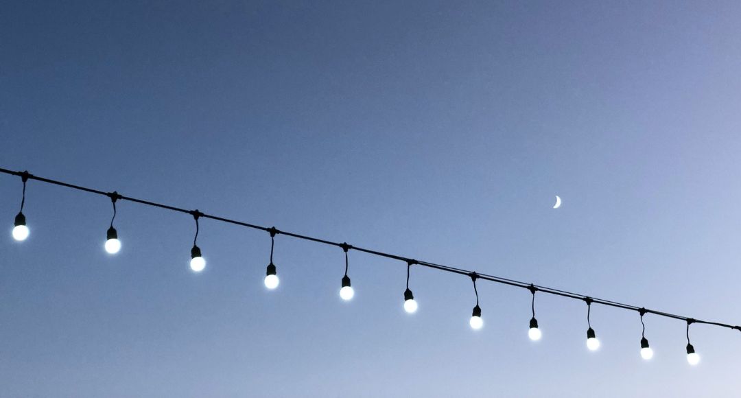 Beyond Basics: Creative Applications of LED Light Bulbs in Design